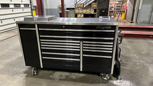 Snap On Tool Box 76" EPIQ Roll cabs/Gloss Black in very good condition ...
