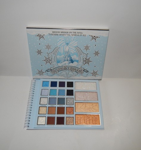 Plouise My Frosty Fairytale Eyeshadow Face Palette 20 Eye Shadow 4 ...