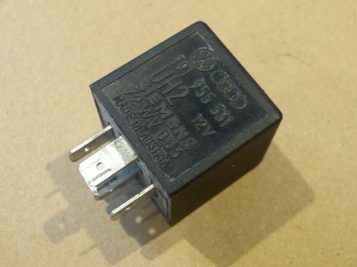 Relais 19 Wischerrelais VW Golf 1 2 Cabrio Scirocco Polo Passat T3 Bus ...