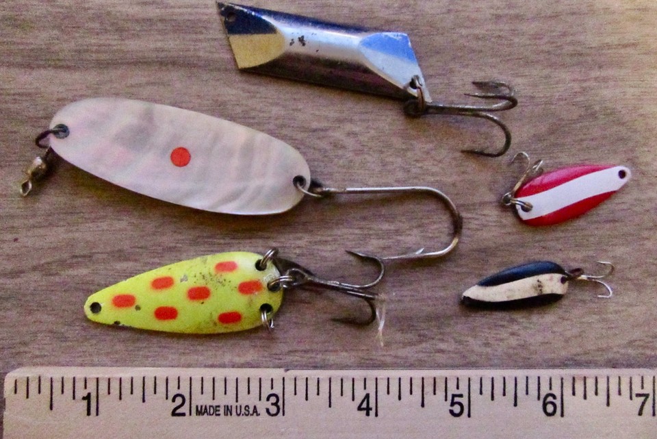 170+ Fishing Items: Lures, Jigs, Spinners, Misc (many colors and sizes ...