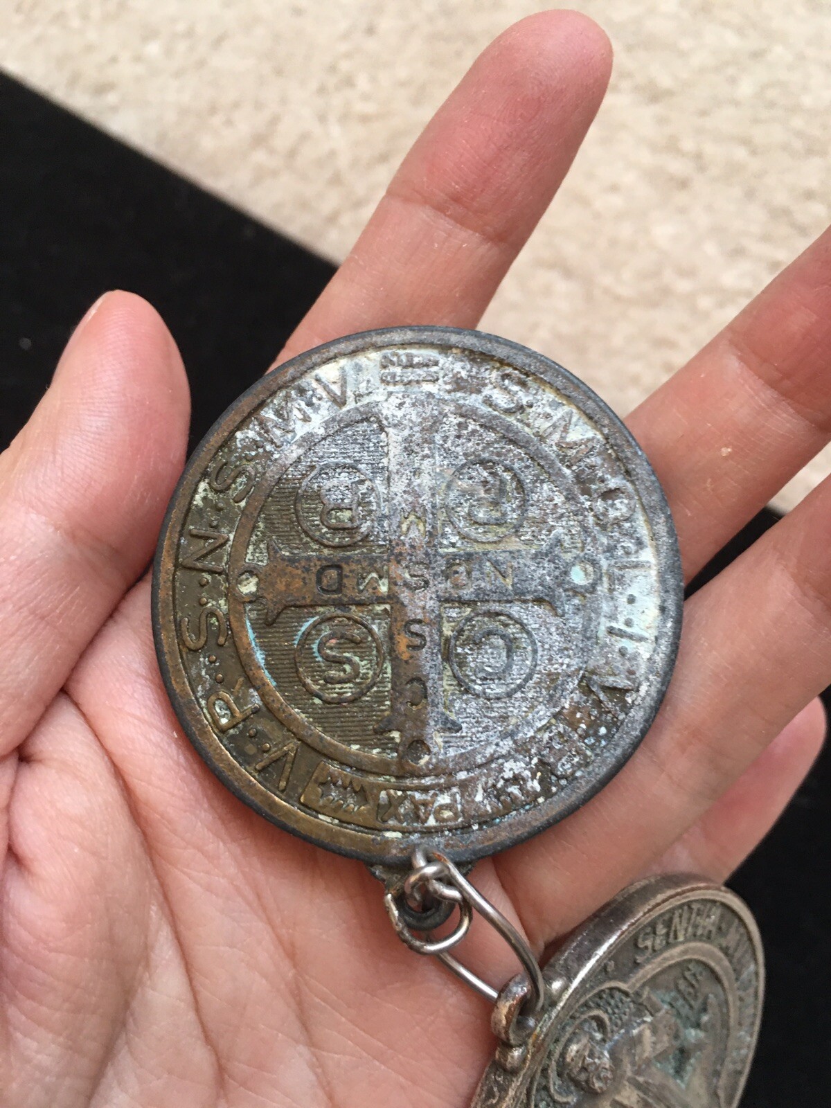 Lot EIVS IN OBITV NRO PRA SENTIA MVNIAMVR - ST BENEDICT Religious ...