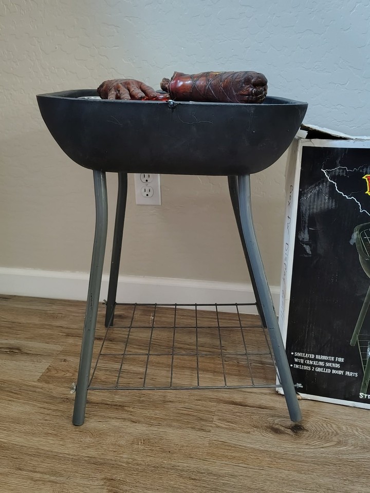 Halloween Prop Fitco BLOODY PIT BARBECUE SET. Insanely Rare! Lights Up ...