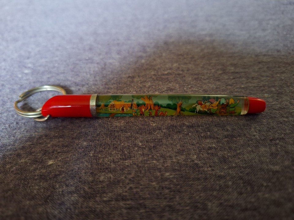 Snow White and the Seven Dwarfs 4-inch Keychain with Prince Charming on ...