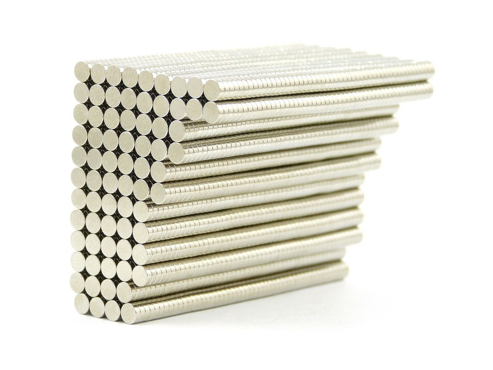 Neodymium disc magnets. Small & Tiny 2mm 3mm 4mm 5mm 6mm N35 N52 N55 ...