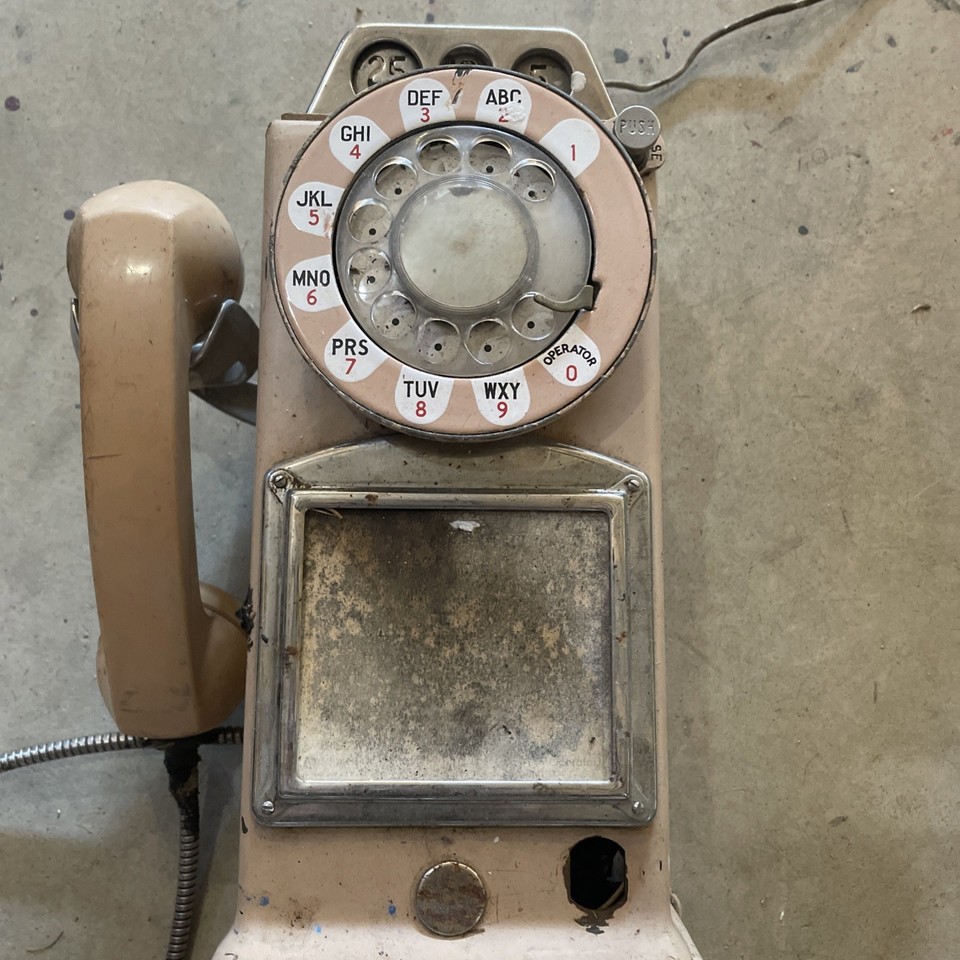 VINTAGE SASKTEL PAYPHONE IN PINK CW A KEY | eBay