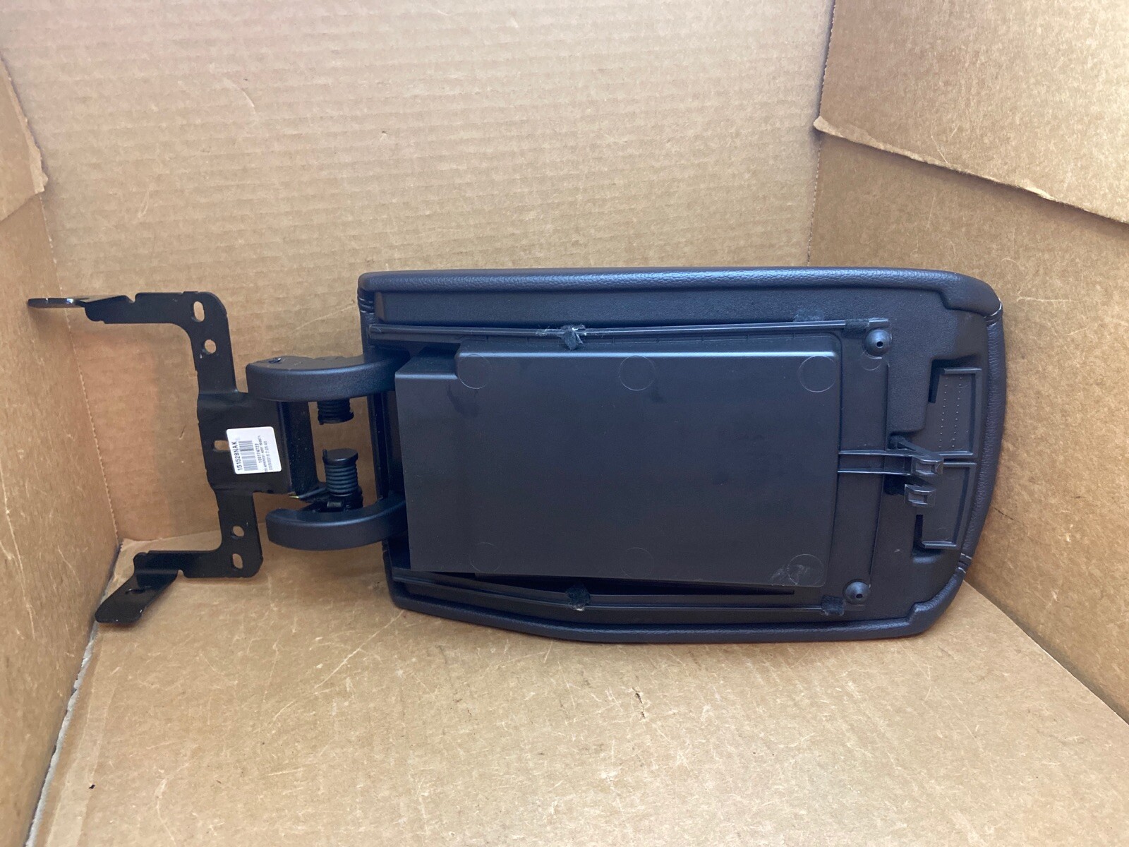 17-19 FORD ESCAPE CENTER CONSOLE LID COVER TOP ARMREST ARM REST BLACK ...