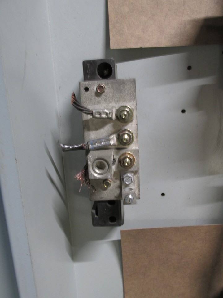 CUTLER HAMMER DOUBLE THROW SAFETY SWITCH TYPE 1, 3P, 200A, CAT ...