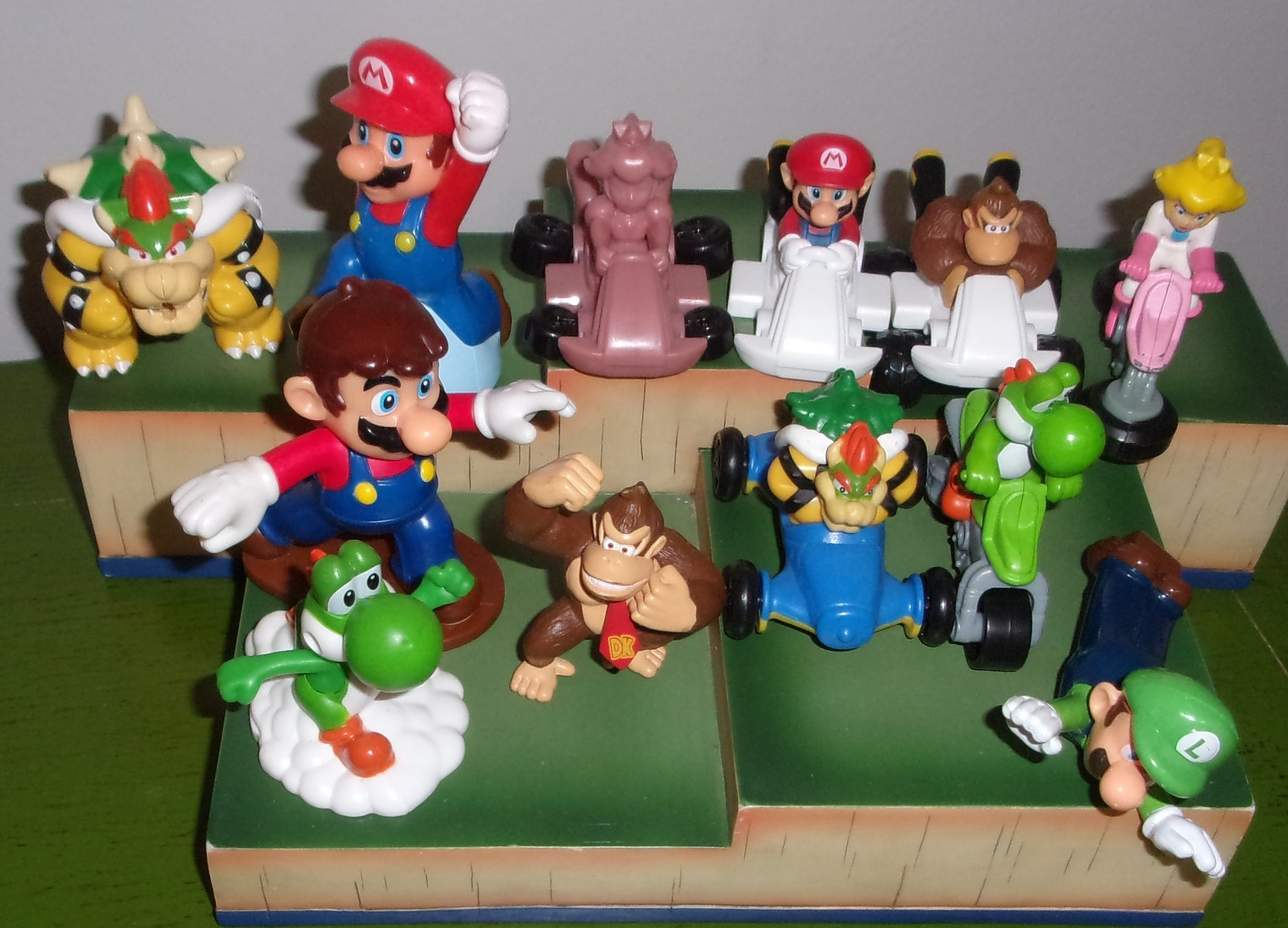 Nintendo Mario LOT OF 12 FAST FOOD Happy Meal Toys, Luigi, Peach, MARIO ...