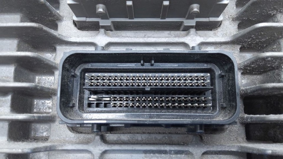 Opel Insignia A 2014 12658498 Engine control unit module ECU DIG23041 ...