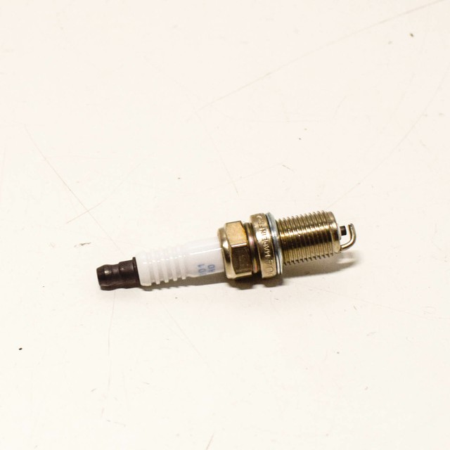 Mercedes-Benz E-class W124 Spark Plug A0031596803 OEM for sale online ...