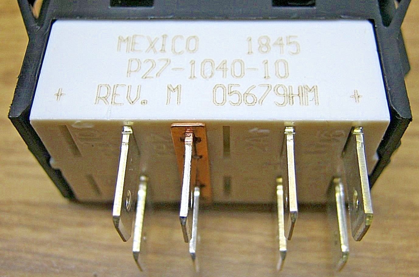 ~NEW PACCAR OEM - KENWORTH DOME LAMP ROCKER SWITCH p/n - P27-1040-10 | eBay