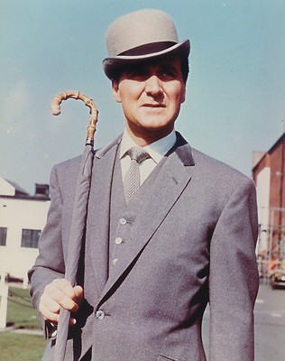 THE AVENGERS PATRICK MACNEE GREAT CANDID PHOTO | eBay