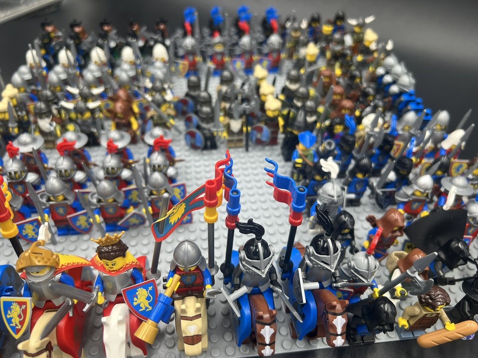LEGO Black Falcon, Knights, Viking, Soldiers 10320, 10332, 21343, 40567 ...
