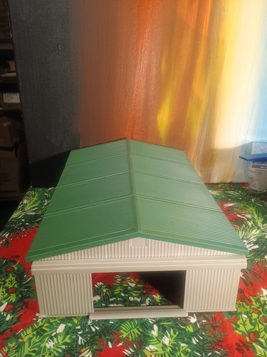 Ertl Farm Country 1/64 Machine Shed Or Modern Barn Good For O/S Gauge ...