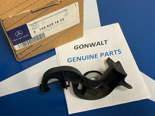 Genuine Mercedes Benz Rear Suspension Rigth Side Lower Bracket ...
