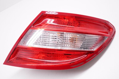08-11 Mercedes W204 C300 Rear Right Side Taillight Tail Light Lamp ...
