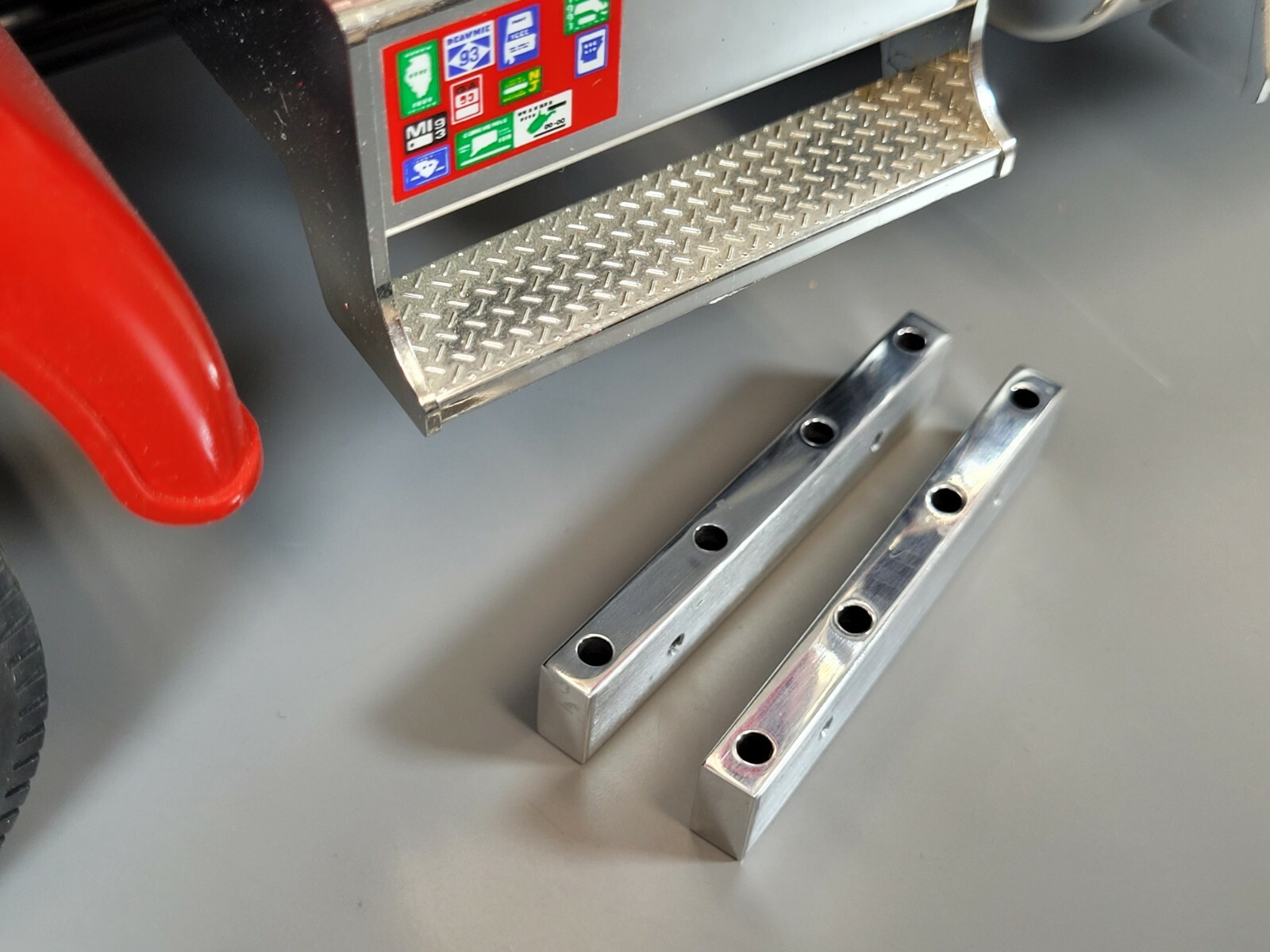 New Pair Aluminum Housing Bracket Mount Side Step Tamiya 1/14 King ...