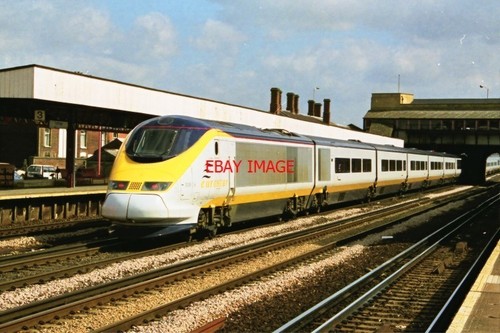 FOTO EUROSTAR LOCO NR. 3006 BEI TONBRIDGE MÄRZ 1995 | eBay