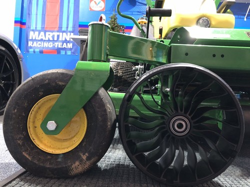 John Deere ZTrak Zero Turn Mower Front Tweel Michelin 24085 B122628TWC ...