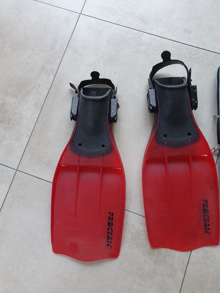 Diving fins flippers Procean Medium With Aqua Sphere Bag Snorkeling Size 8+ | eBay