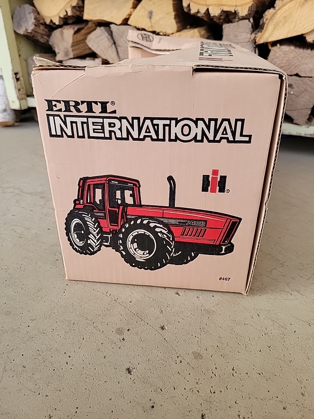 ERTL International Harvester IH 7488 2+2 Anteater 1/16 Scale USA ...