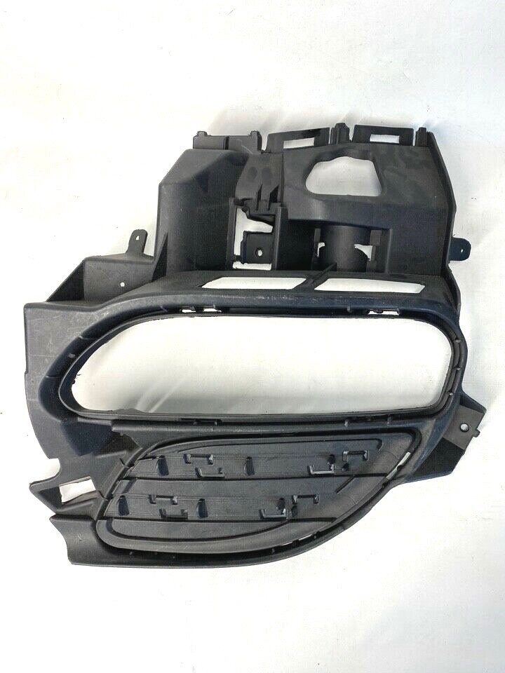 12-13 Porsche Panamera 4S Fog Light Holding Left Frame Bumper ...