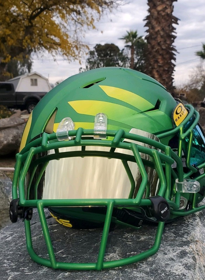 Oregon Ducks Facemask 4 Schutt F7 Oregon Ducks Team Issued Helmet With ...