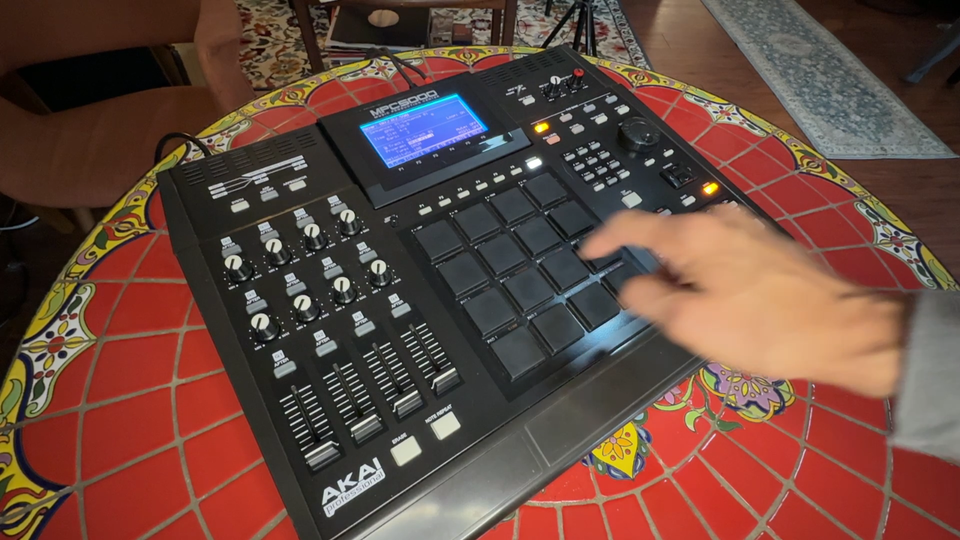 Akai MPC5000 - 192 RAM / DVD-CD Drive Excellent Working Condition! | eBay