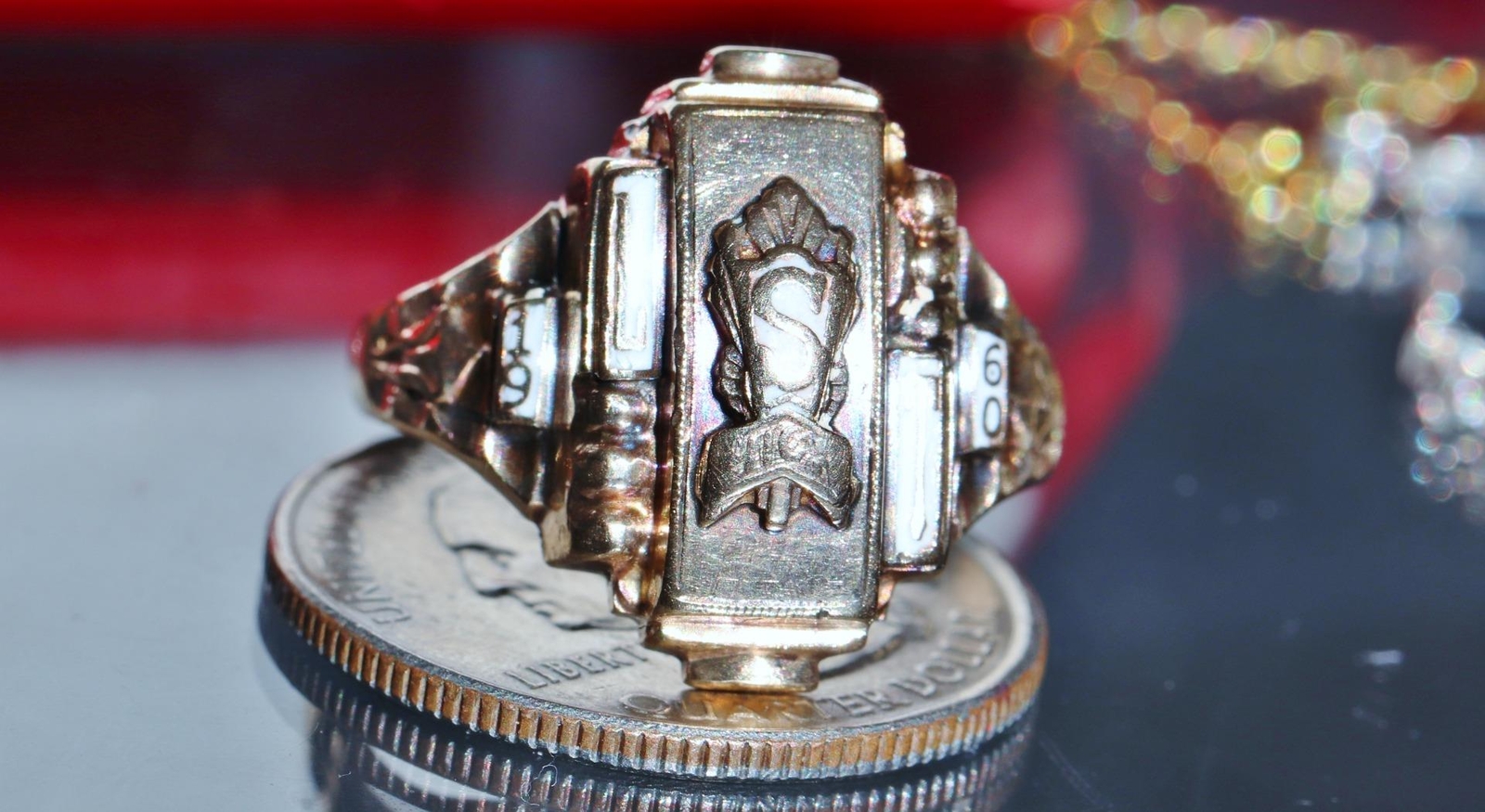 10k yellow gold class ring 1960 S' high school size 1… - Gem