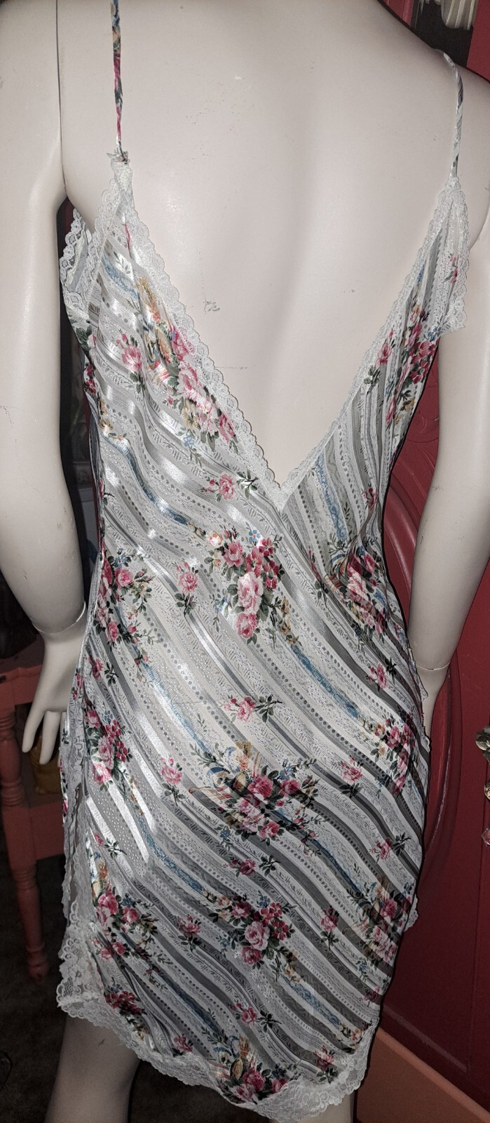 Vtg Circa 2000 Robe Gown Set Lingerie Medium Silver R… - Gem