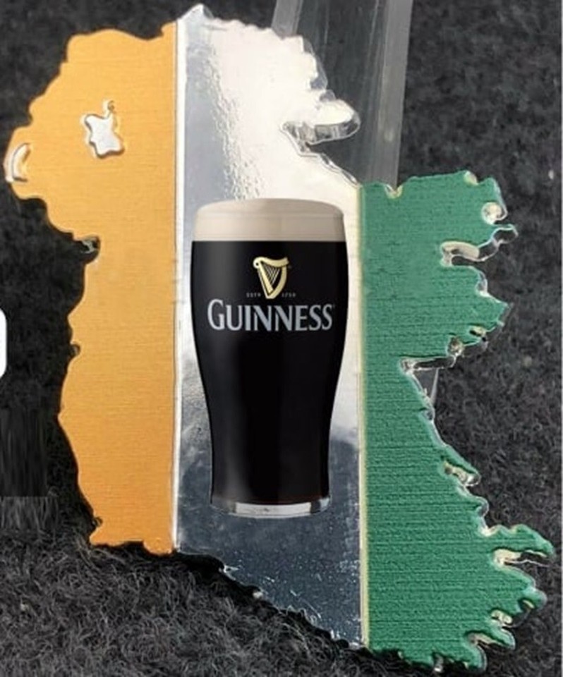 Guinness Gold Silver Ireland Map Flag Coin Bottle Label Dublin Pub Beer ...