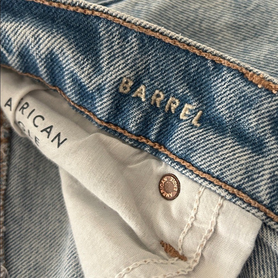 American Eagle Barrel Stretch Jeans In Skylight Size 6 | eBay