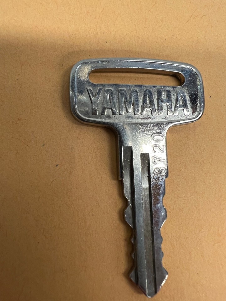 NOS YAMAHA MOTORCYCLE KEY GENUINE JAPAN ORIGINAL OEM PRE CUT # 3720 | eBay