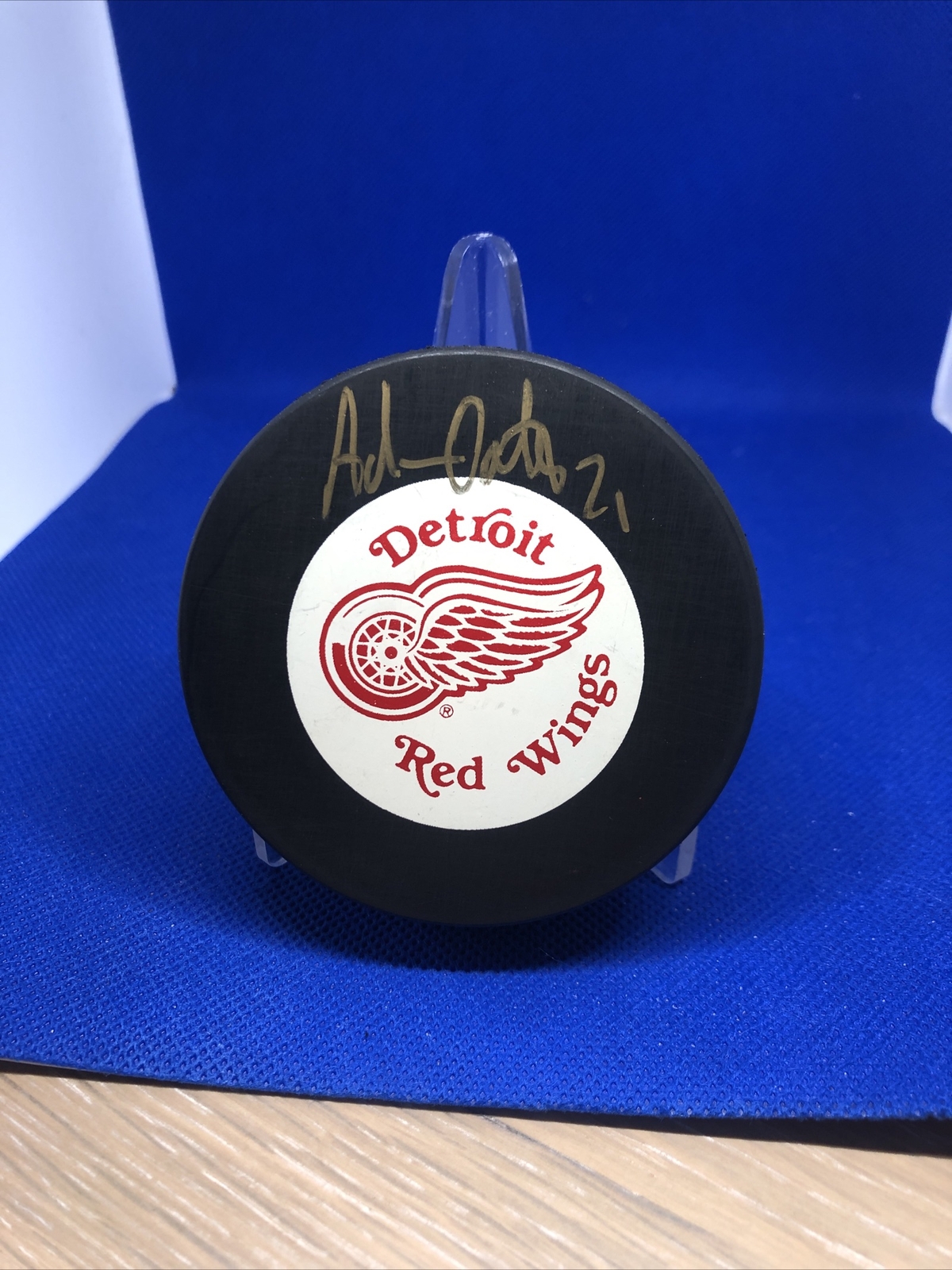 Adam Oates #21 Signed Detroit Red Wings Autographed Hockey Puck | eBay