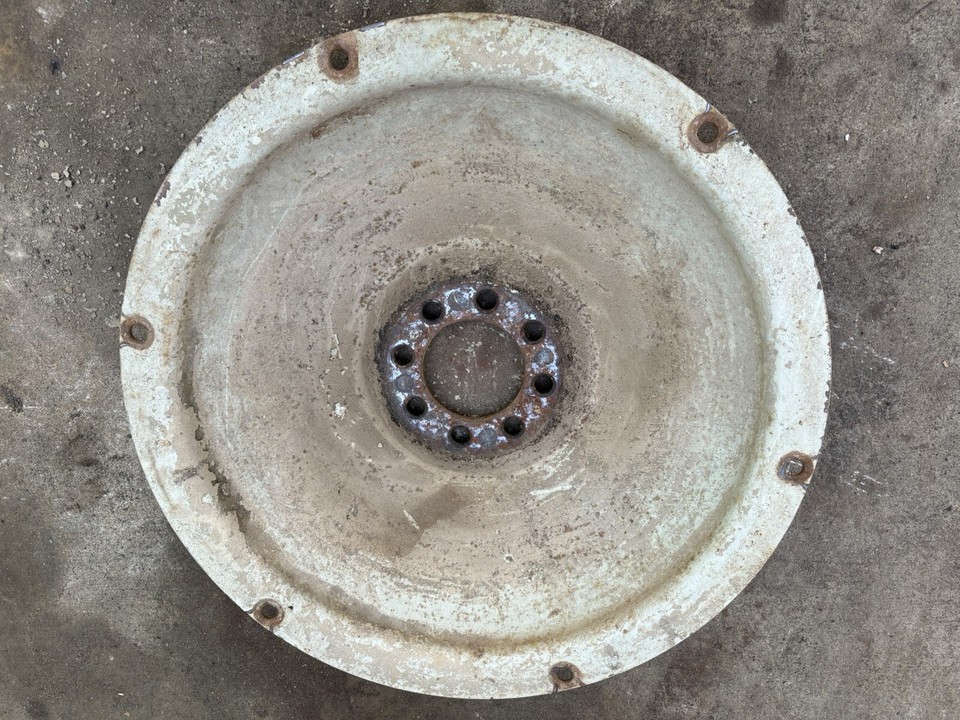 VINTAGE FORD 8N TRACTOR - REAR WHEEL CENTER DISC-1951 | eBay