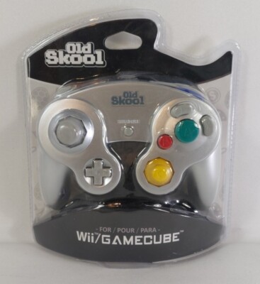 Old Skool Dual Analog Controller for Nintendo Game Cube and Wii ...