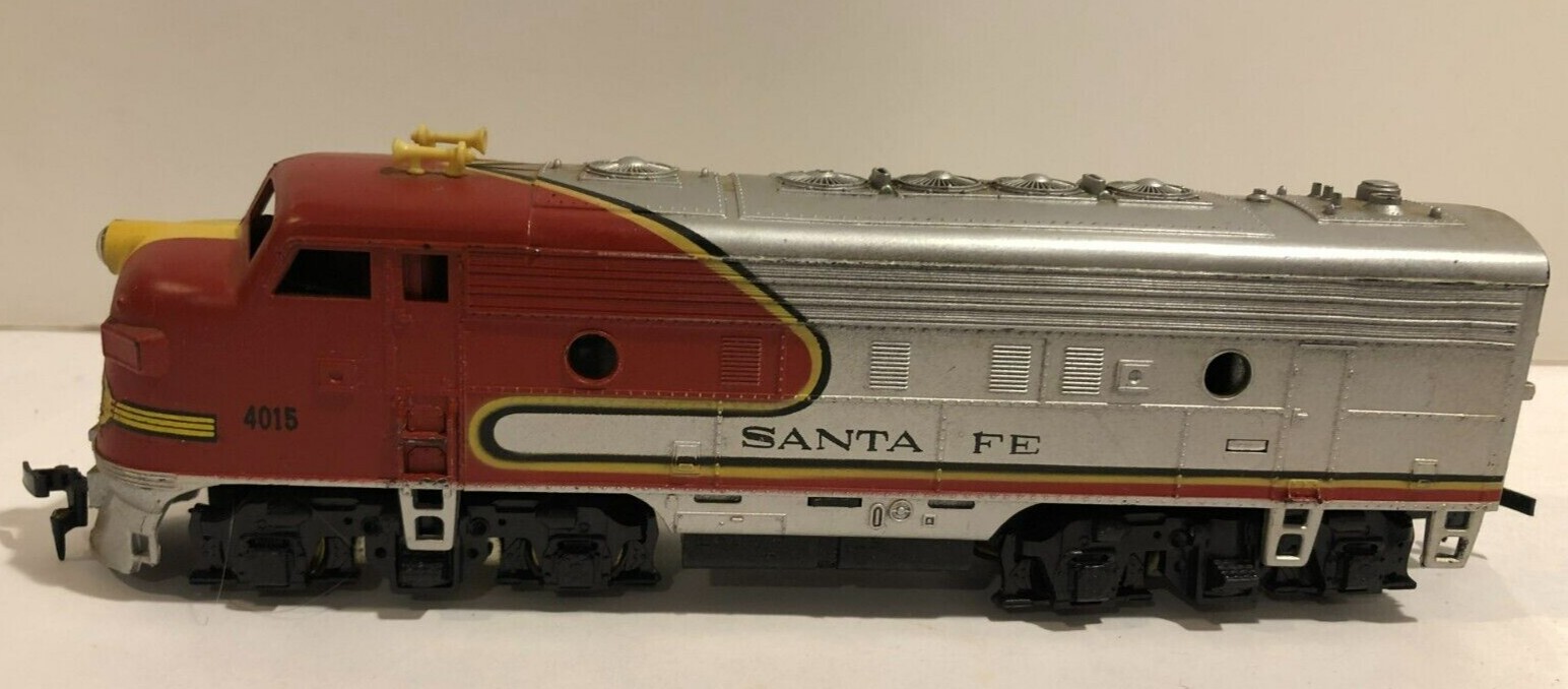 (2) Vintage HO Scale Santa Fe TYCO Mantua and MARX Train Locomotives ...