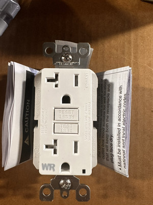 Leviton GFWT2-W Self-Test SmartlockPro Weather-Resistant and Tamper ...