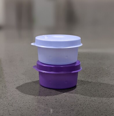 Tupperware Smidget Mini Dressing w Bumps Made for Bagel keepers. New ...