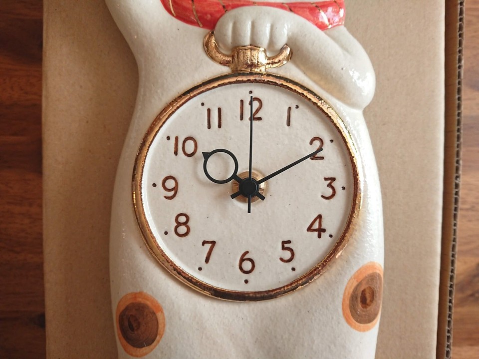 Japanese White Lucky Cat Manekineko Pendulum Wall Clock Pottery SETO ...