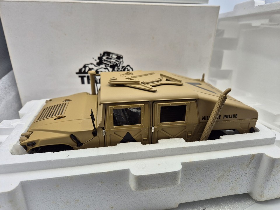 HUMMER AM GENERAL HUMVEE MILITARY DESERT STORM IN BATTLE SAND 1/18 ...