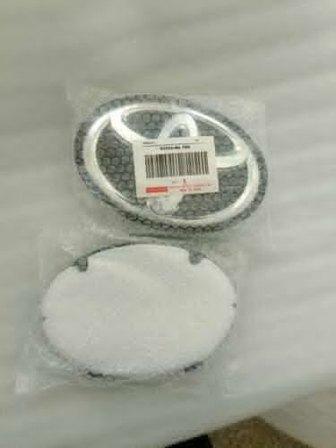 2018-2020 Toyota Camry Front Grille Emblem Logo For TOYOTA | Black ...