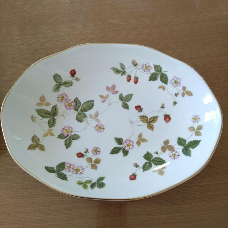 Wedgwood Wild Strawberry Oval Party Plate Dish Large Bone China White ...
