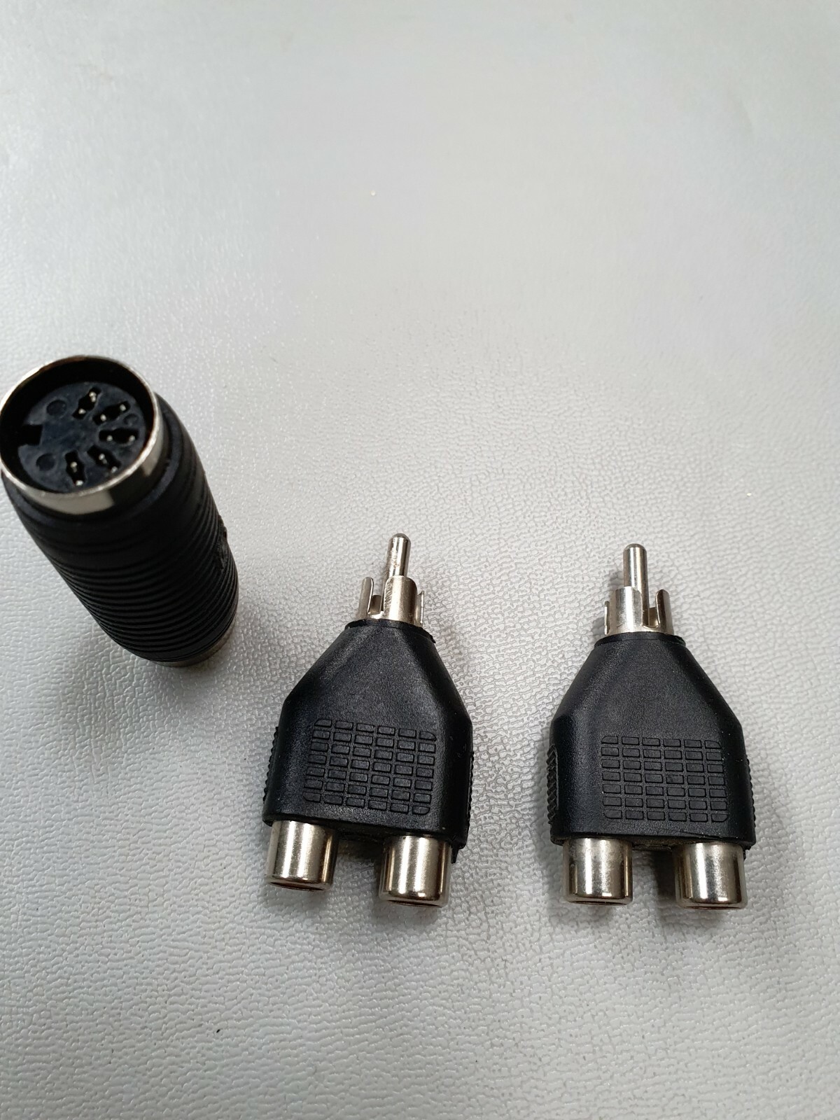 Audio Phono conectors L R to single port.& Five pin to 5 pin din ...