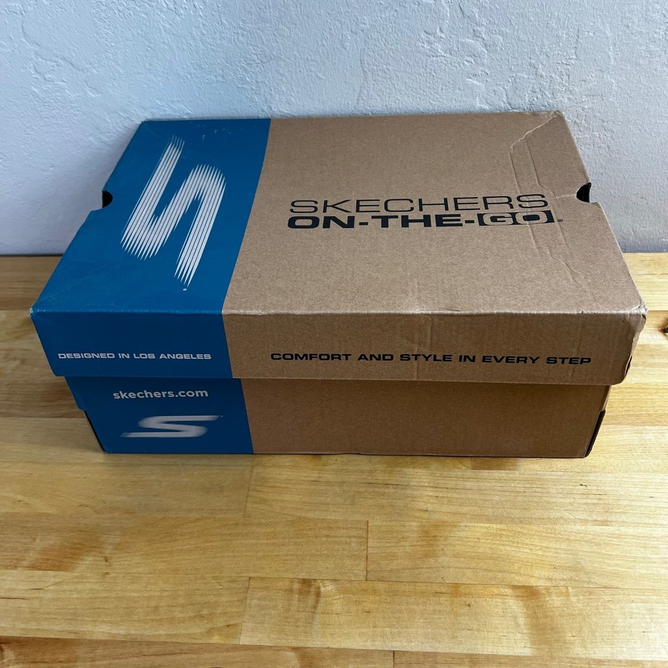 Skechers On The Go City 2 Cozy Vibe Navy Blue Faux Fur Suede Ankle ...