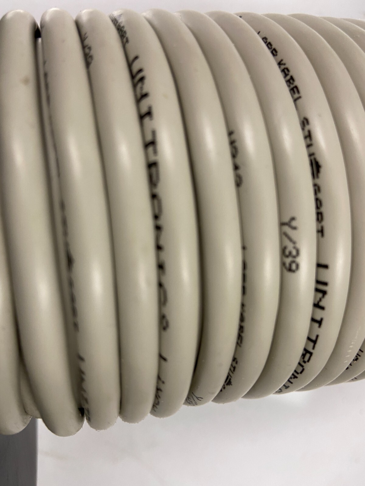 0034504 wire 22 gauge 4 conductor with. shield 47 feet | eBay