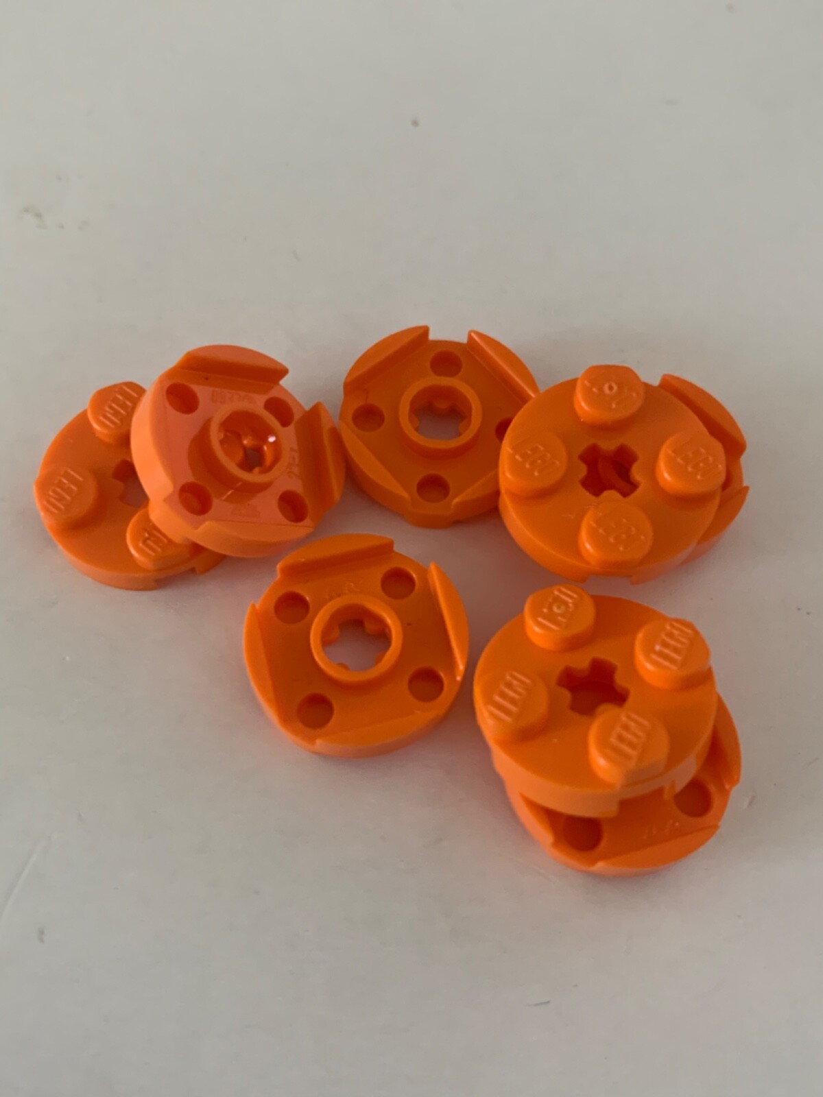 LEGO Parts 4032 (8pcs) Plate, Round 2x2 with Axle Hole Choose Color | eBay