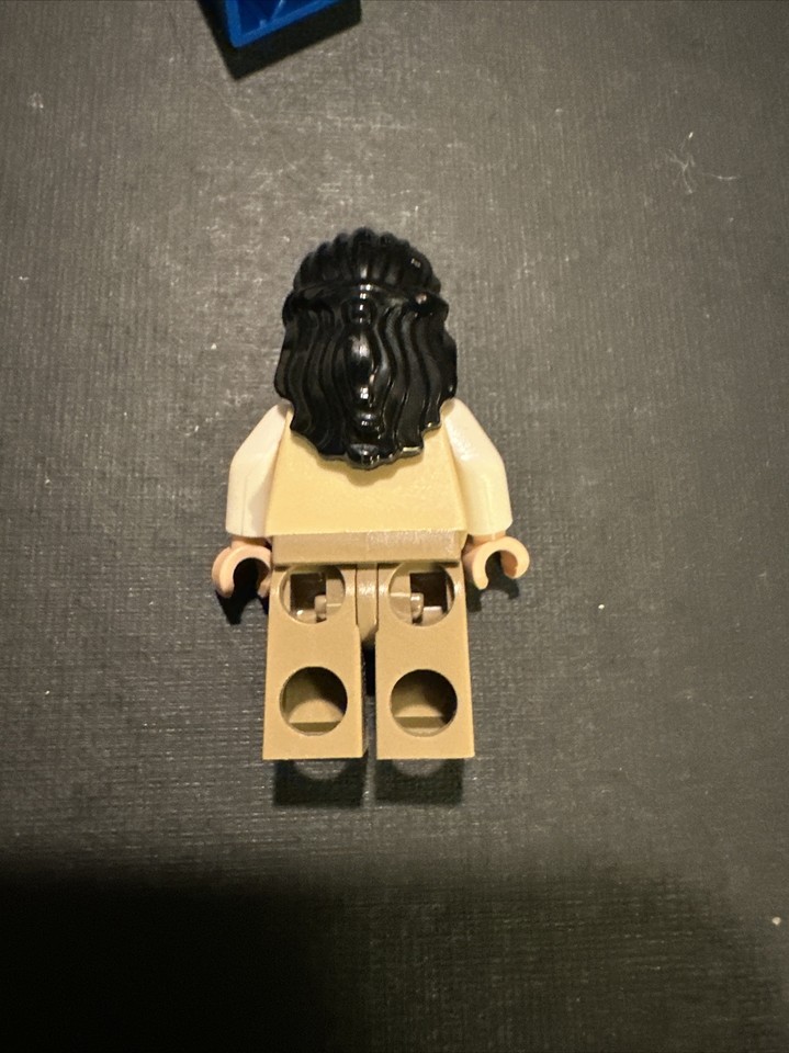 LEGO Marion Ravenwood Minifigure Tan Outfit Indiana Jones 7625 | eBay