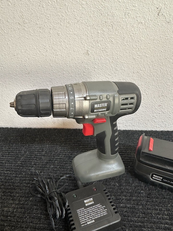 Master Mechanic Cordless Drill 3/8” 12V With Battery And Charger 134454 ...