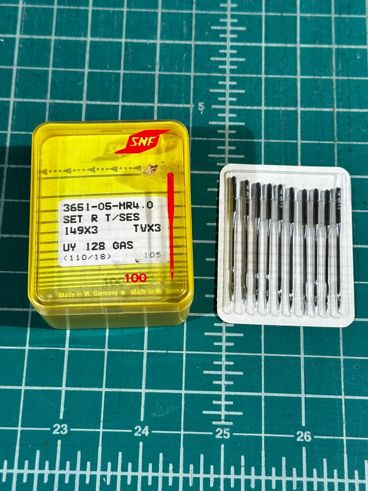 Box of 90 Needles Singer/SNF Brand UY 128 GAS 149x3 3651-05-110/18 ...